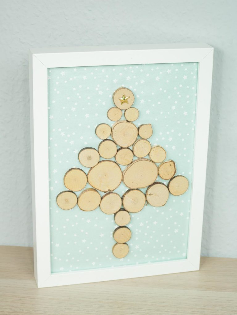 DIY Wandbild mit Tannenbaum basteln - Weihnachtsdeko